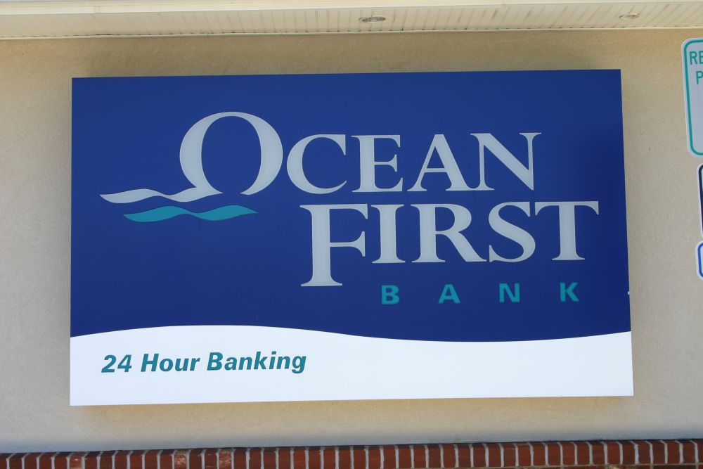 Financial Signage & Signs for Banks | Forman Signs