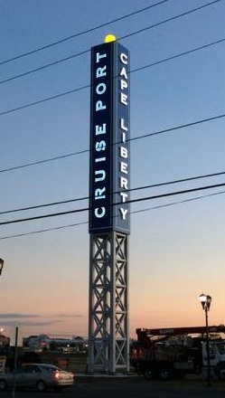 Custom Pole Signs for Businesses | Forman Signs