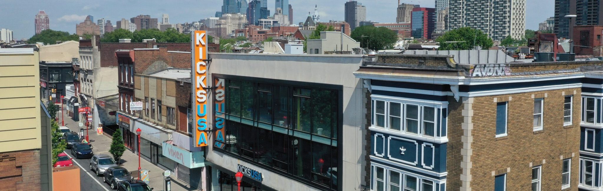 Custom Projecting Signs & Wall Signage | Forman Signs